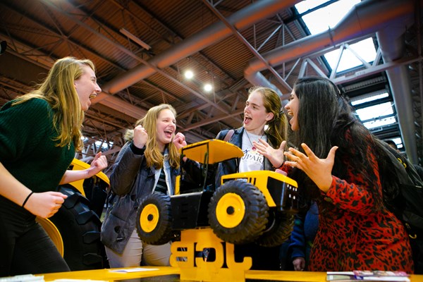 Neon - Brilliant inspiration for STEM teachers